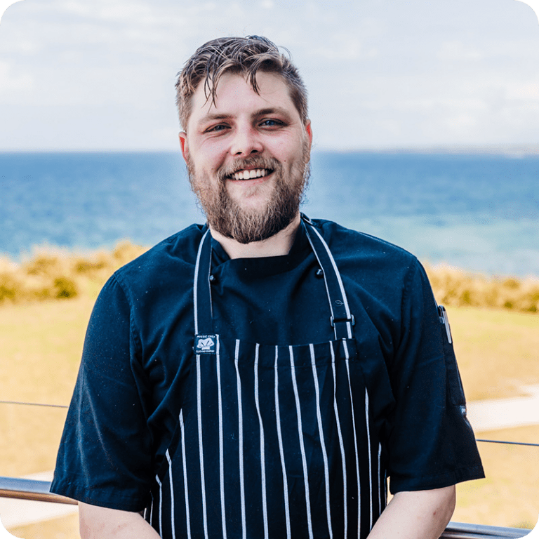 Austinmer Restaurant & Bar: Headlands Austinmer Beach