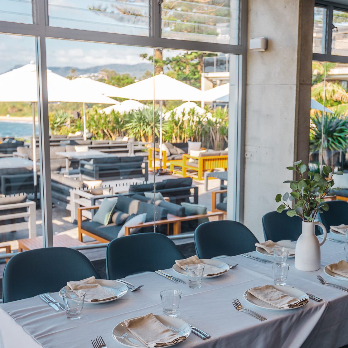 Beachfront Dining & Drinks: Headlands Austinmer Beach
